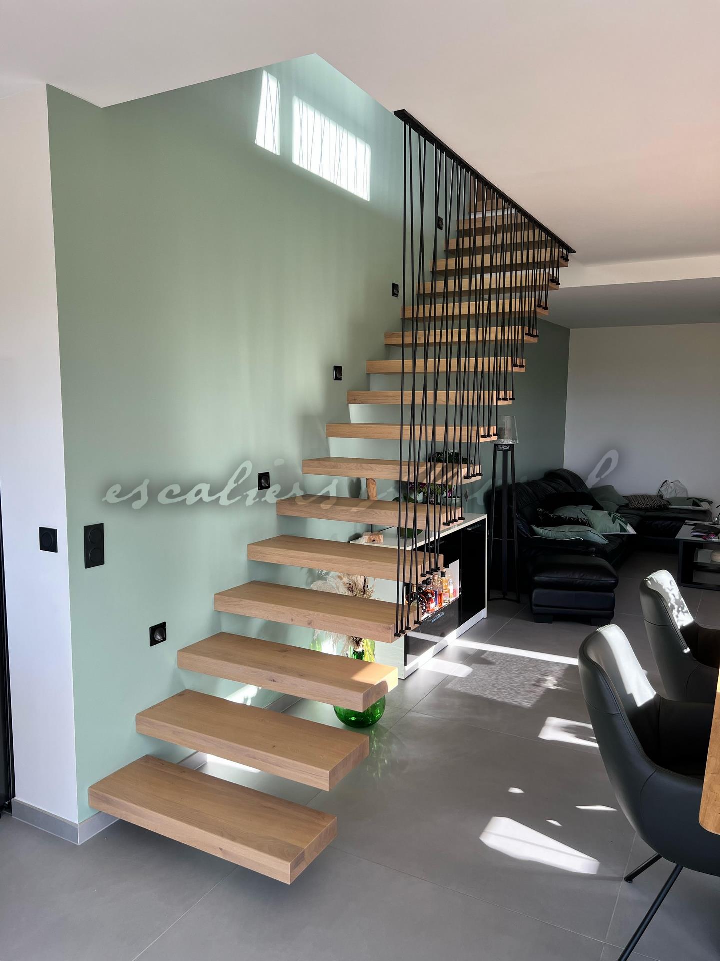 Escalier Escalier et garde-corps, Tout en angles Design DEA022 ...